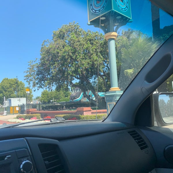 Metrolink Orange Station - Rail Station in Orange