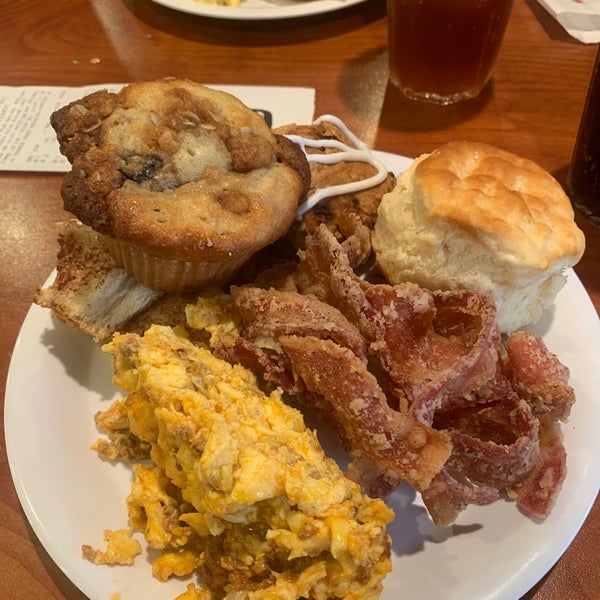 Golden Corral Buffet & Grill - East Anaheim - 6 tips from 92 visitors