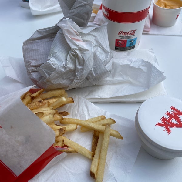 Max - Fast Food Restaurant