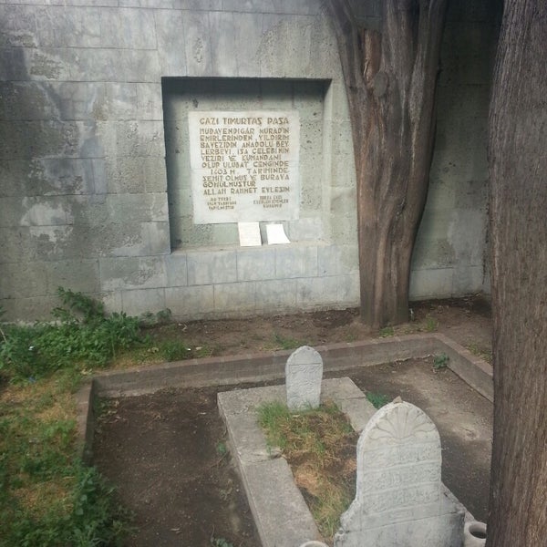 Gazi Timurtaşpaşa Türbesi - Osmangazi Mh. Cemal Nadir Cd.