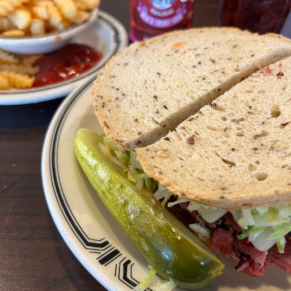 Langer's Delicatessen-Restaurant - Westlake South - Los Angeles, CA