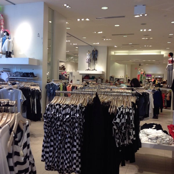 Forever 21 - Clothing Store in Greenwich Village