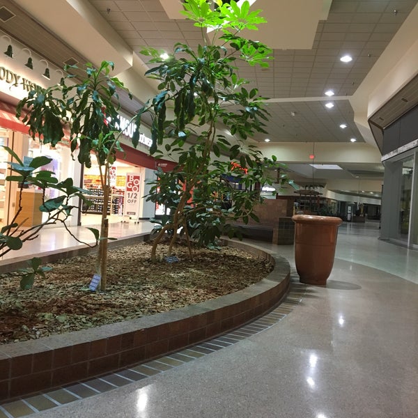 Monument Mall - 2302 Frontage Rd, #5