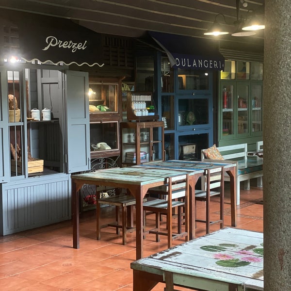 Unbranded Café - บางขุนพรหม - 16 tips from 322 visitors