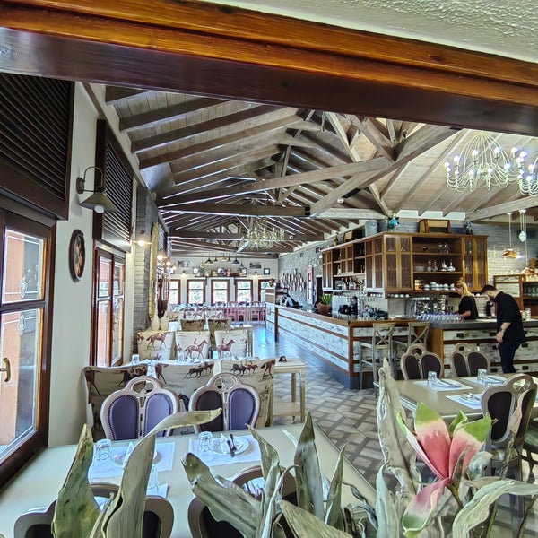 Erato - Greek Restaurant in Litóchoro