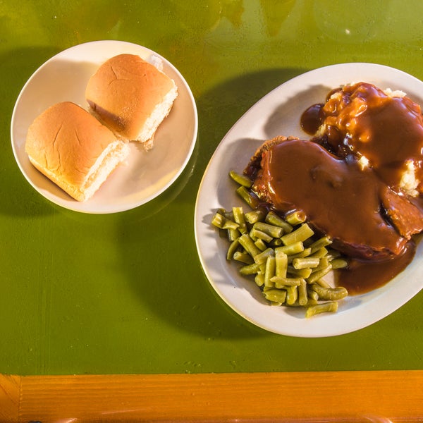 The Ultimate Omelet House - Breakfast Spot