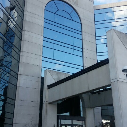 American Axle & Manufacturing World Headquarters - Office