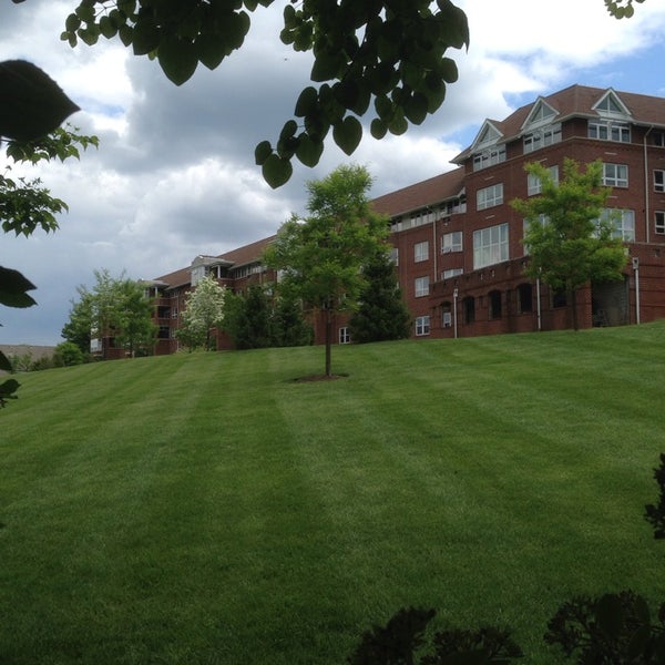 Waverly Heights - 1400 Waverly Rd