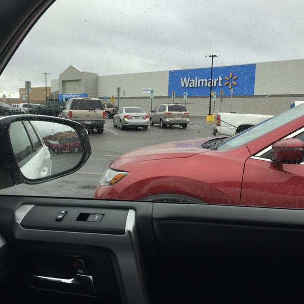 Walmart Supercenter - 100 W White Park Dr