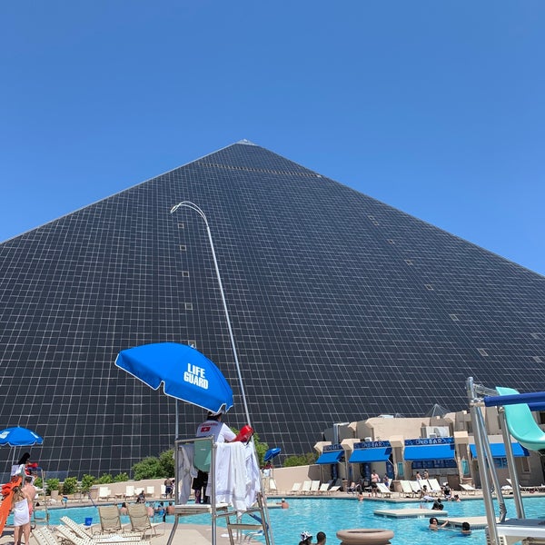 Photos at Luxor Oasis Pool Bar - Hotel Bar