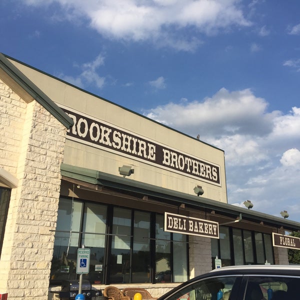 Brookshire Brothers - 12 tips from 326 visitors