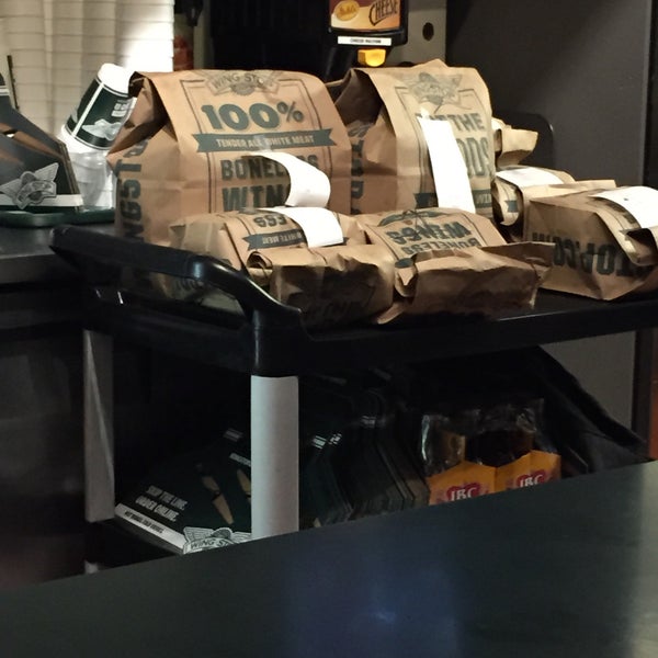 Wingstop - Crenshaw - 3825 Crenshaw Blvd
