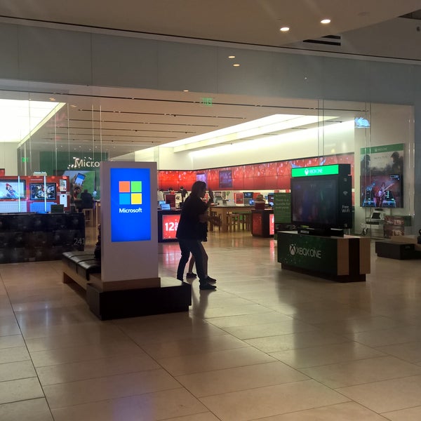 Microsoft Specialty Store - 11 tips from 419 visitors