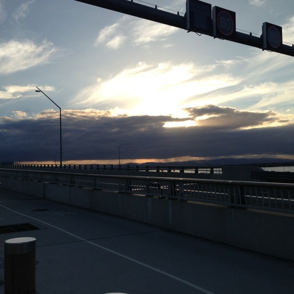 Ted Smout Memorial Bridge - 2 tips