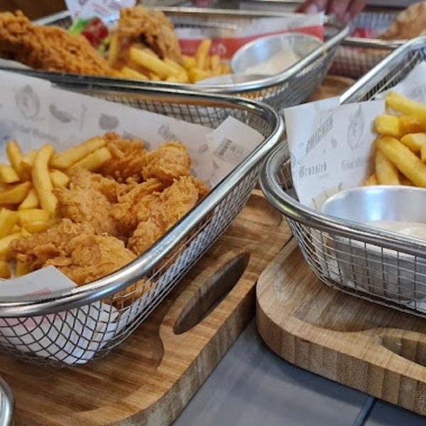 Chicken Basha - Fried Chicken Joint in Arar