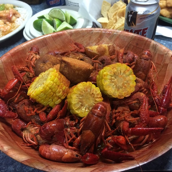 CHILOS'S SEAFOOD - 1150-1166 Edgebrook Dr