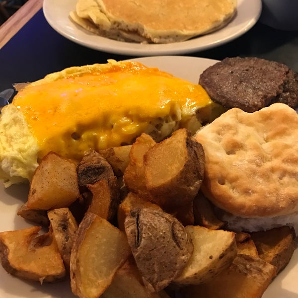 Breadmen's - 324 W Rosemary St