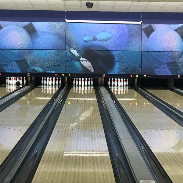 Photos at Sebelen Bowling Center - Piantini - Av. Abraham Lincoln