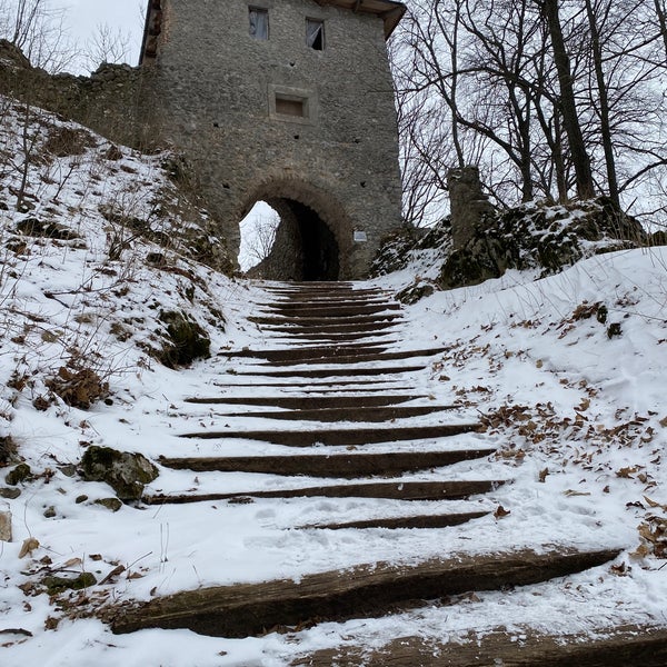 Hrad Muráň - 5 tips from 103 visitors