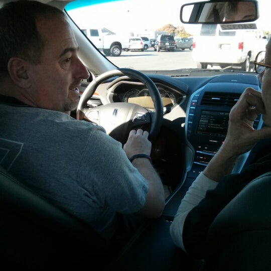 Hansel Ford - Car Dealership in Southwest Santa Rosa