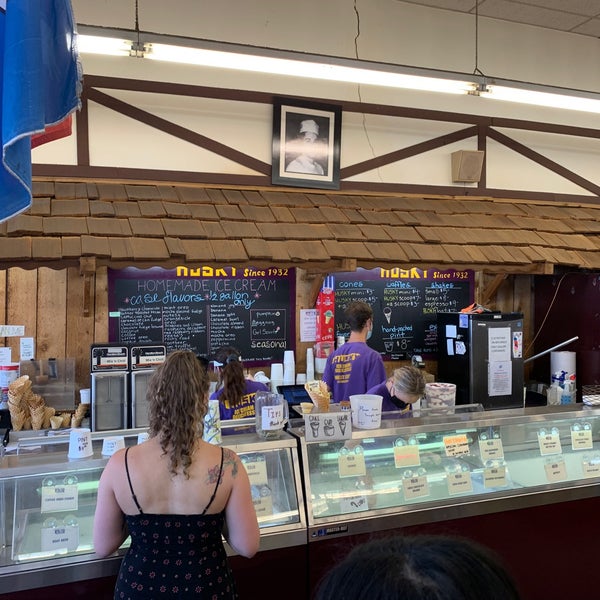 Husky Deli - West Seattle - Seattle, WA