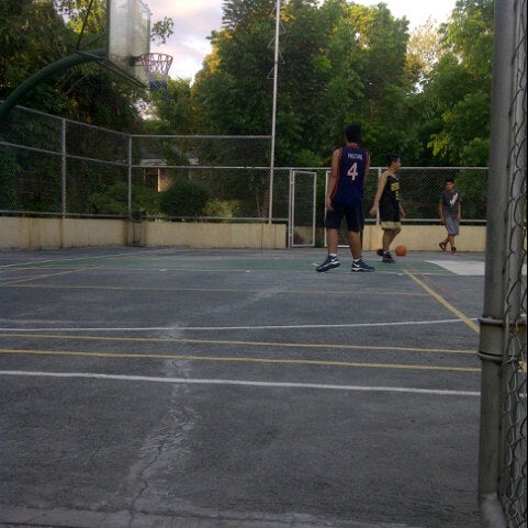 Bonifacio Heights Basketball Court - Fort Bonifacio - Bonifacio Heights ...