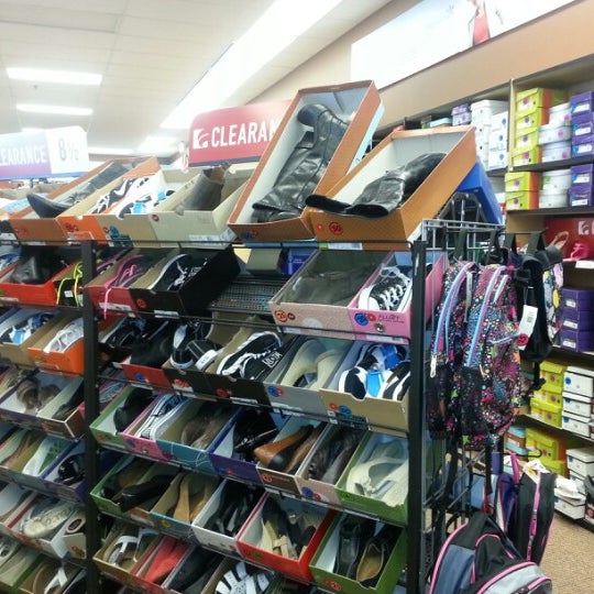 Famous Footwear - Shoe Store in Meridian