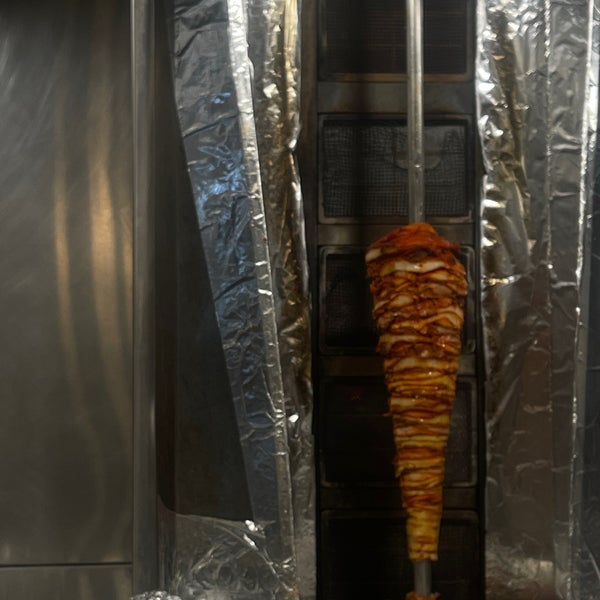 Emperor Shawarma - Shawarma Restaurant in الصحافة