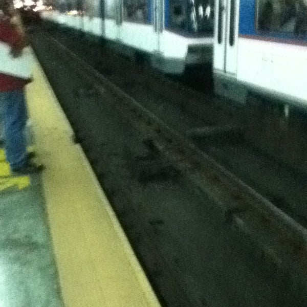 Photos at MRT3 - Araneta Center-Cubao Station - Metro Station in Quezon ...