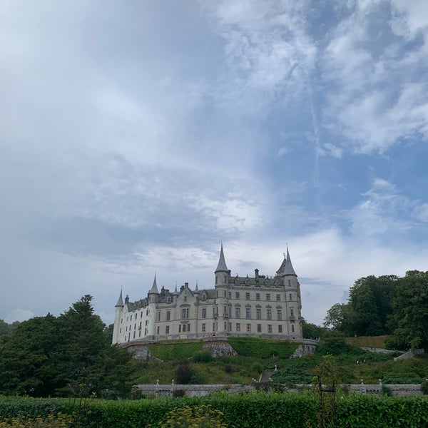 Dunrobin Castle - Castle
