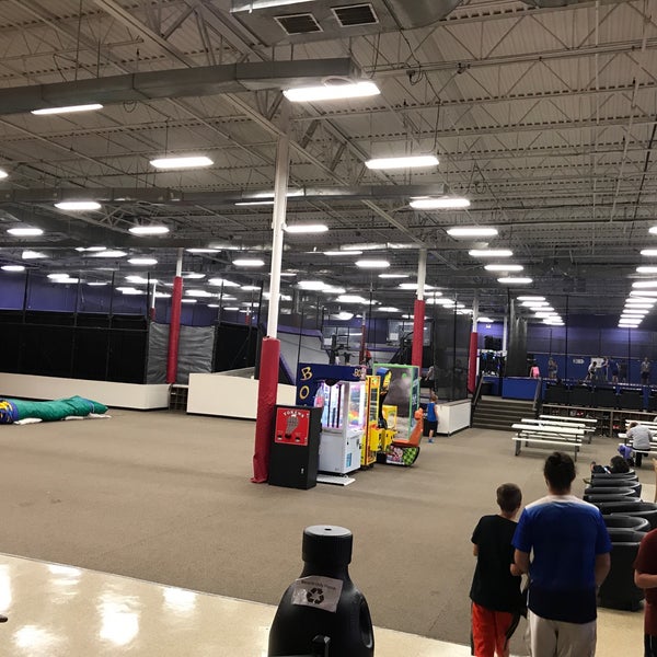 Mega Trampoline Fun Zone - 3 tips from 142 visitors