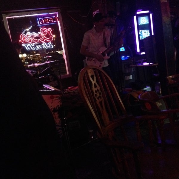 Photos at Rolling Log Tavern - Olde Town - Issaquah, WA