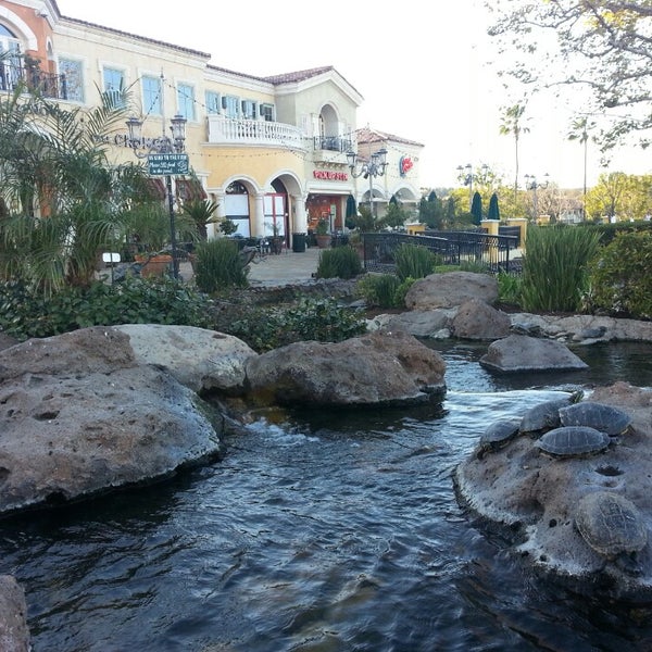 Photos at The Commons at Calabasas - Shopping Mall
