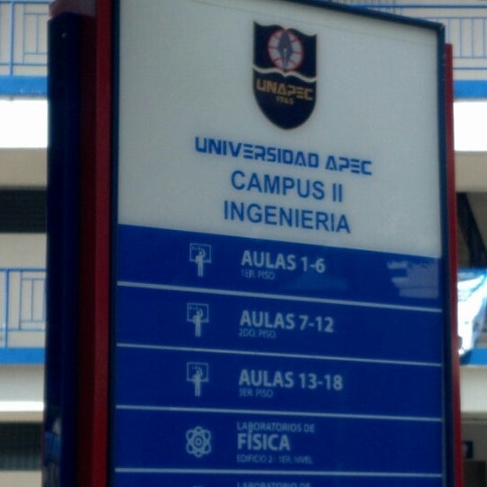 Colegio APEC Fernando Arturo de Meriño (CAFAM) - 17 tips de 431 visitantes