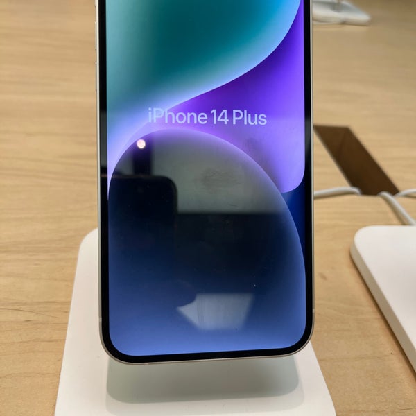 Apple Chinook Centre - Southwest Calgary - Calgary, AB