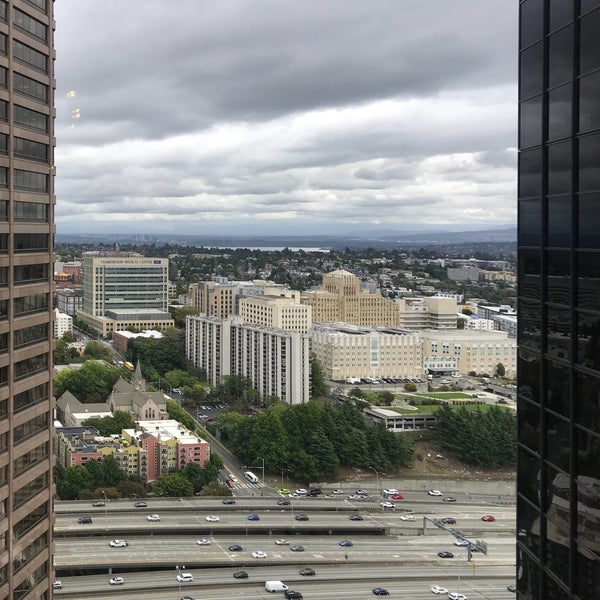 Starbucks - Seattle Central Business District - 12 tips