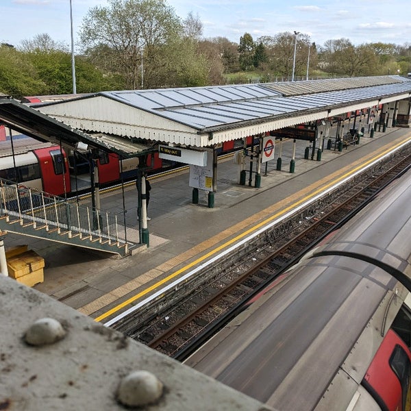 Photos at High Barnet London Underground Station - 5 tips