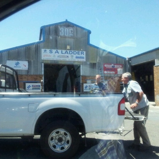 SA Ladder - Montague Gardens - iKapa, Western Cape