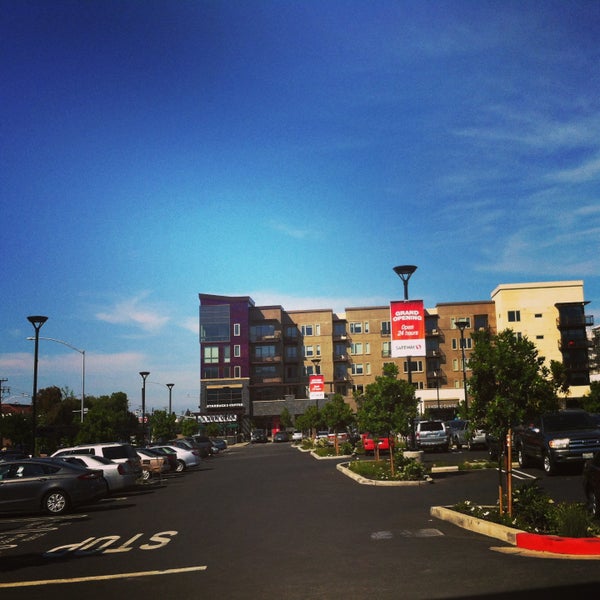 Safeway - Grocery Store in Mountain View