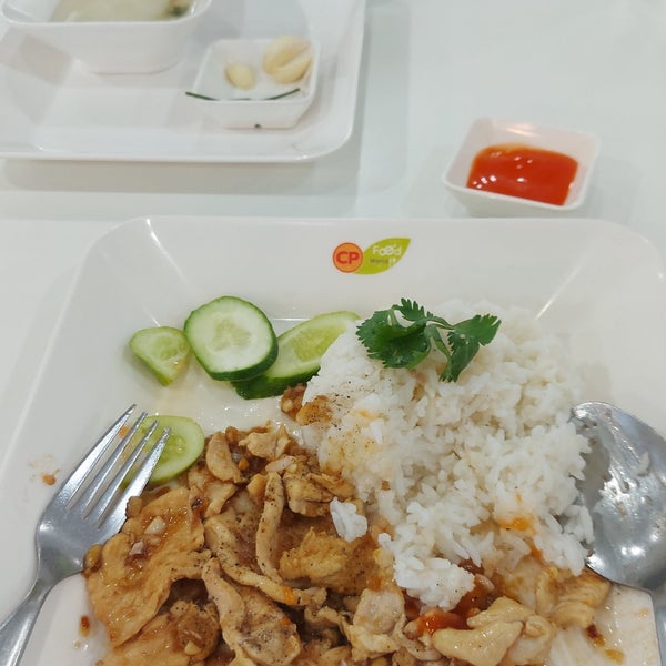 CP Food World (ศูนย์อาหารโรงพยาบาลรามาธิบดีจักรีนฤบดินทร์) - 62 visitors