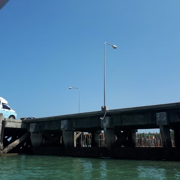 Manoh Pier - 1 tip from 66 visitors