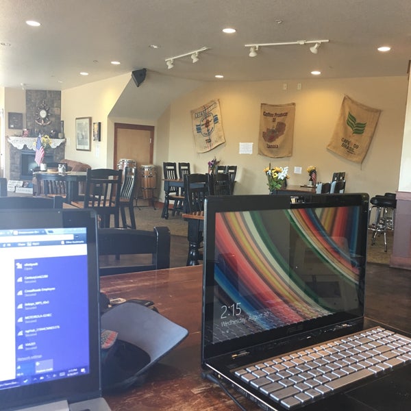 Crossroads Cafe - Coffee Shop in Gladstone