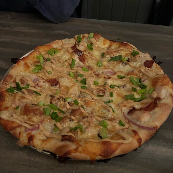 Pies and Pints Pizzeria - Pizzeria