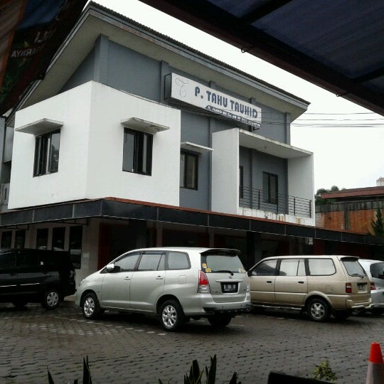 Tahu Tauhid - 18 tips from 1229 visitors
