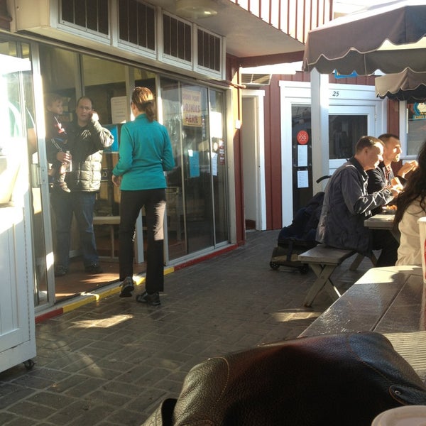 Photos at Reddi Chick - American Restaurant in Brentwood