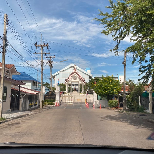 โรงเรียนสวนกุหลาบวิทยาลัย รังสิต (Suankularb Wittayalai Rangsit School ...
