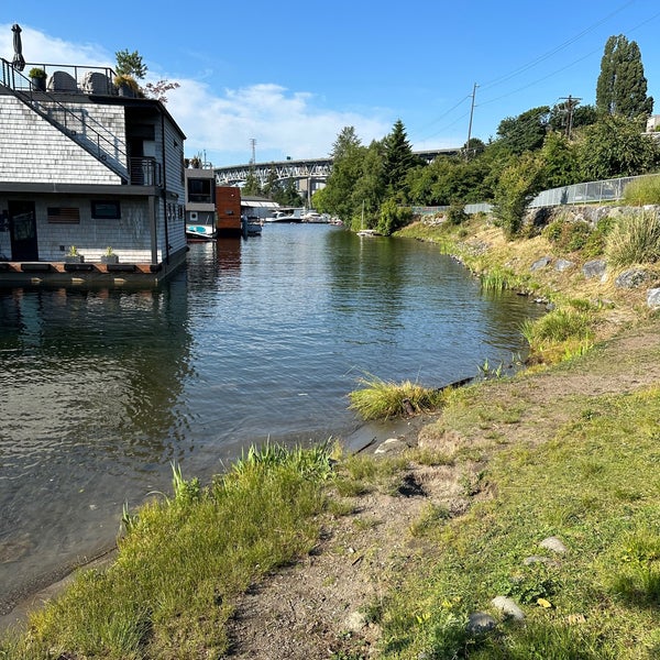 Fairview Park - Eastlake - Seattle, WA