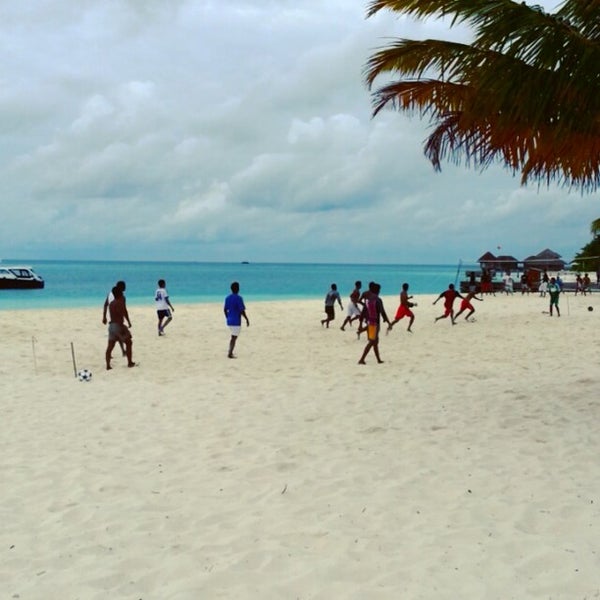 Huvafen Fushi Sting Ray Beach - Beach
