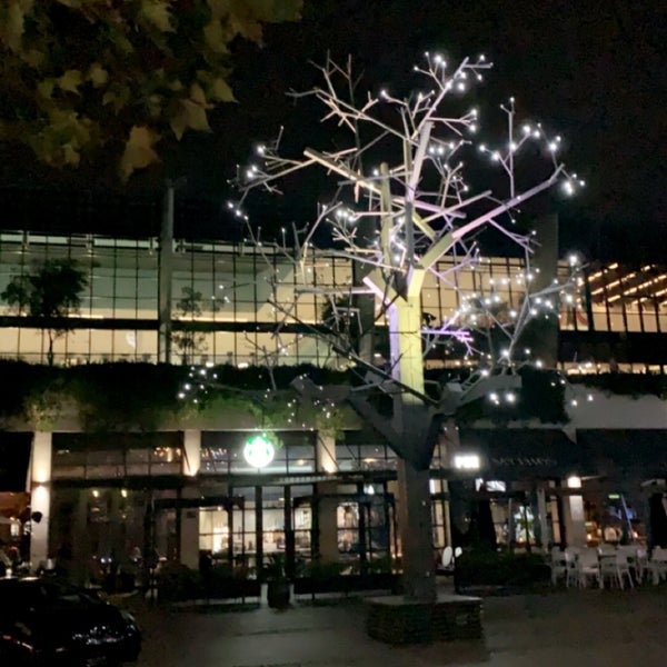 Menlyn Maine Central Square - Shopping Mall in Menlyn Maine