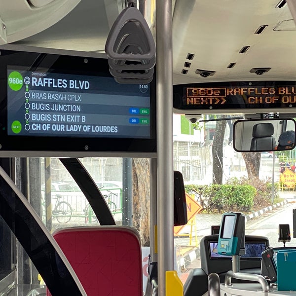 SMRT Buses: Express 960e